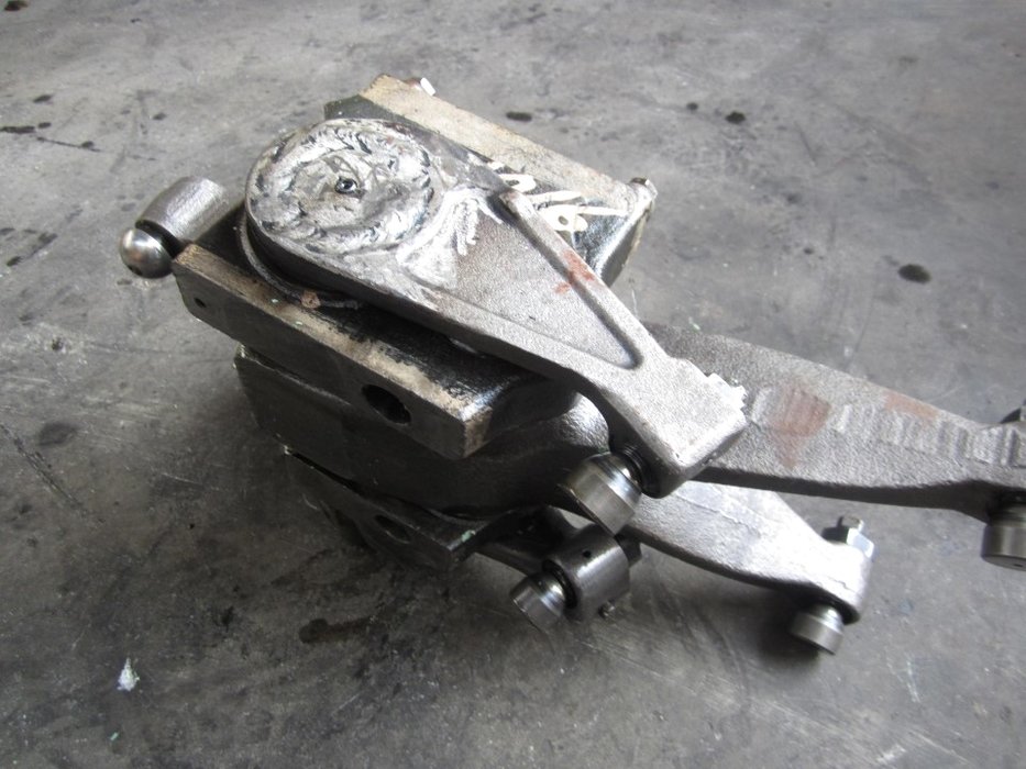 MAK 6M 453 AK (VALVE ROCKER BRACKET ASSY/1.3530B&1.3520B) Spare Part ...