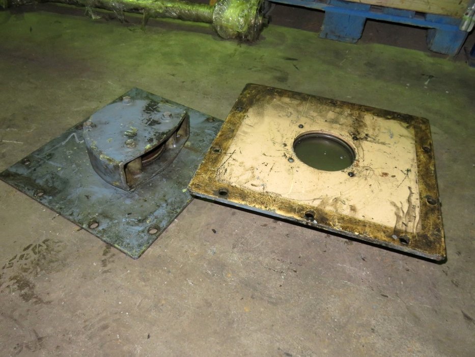 DEUTZ RBV 6/8M 545 (CYLINDERBLOCK COVER) Spare Part - POOL TRADING