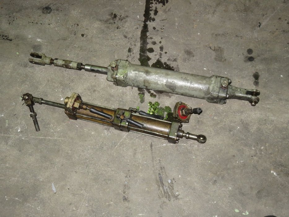 DEUTZ 545 (PNEUMATICAL START/STOP CYLINDER) Spare Part - POOL TRADING