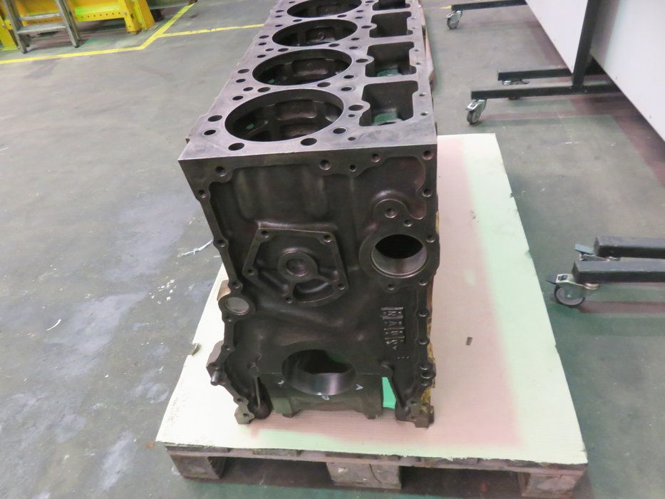CATERPILLAR 3406B (CILINDER BLOCK/ 8N-9265) - POOL TRADING