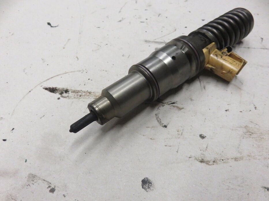 VOLVO PENTA D13B,D13C (UNIT INJECTOR/21379939) - POOL TRADING