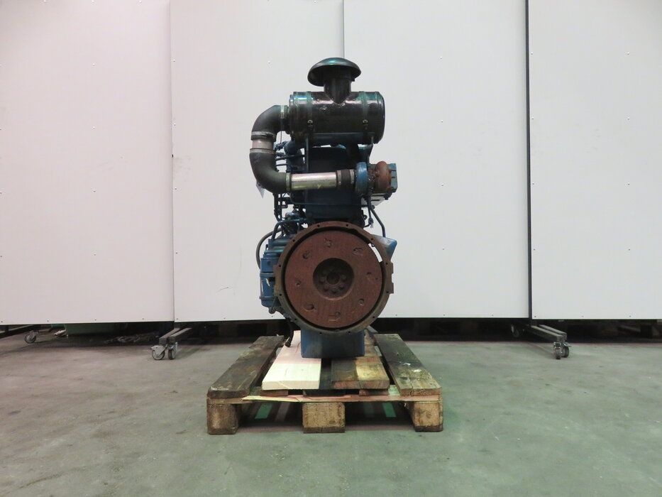 SISU / VALMET 420 DSRG Diesel Engine - POOL TRADING