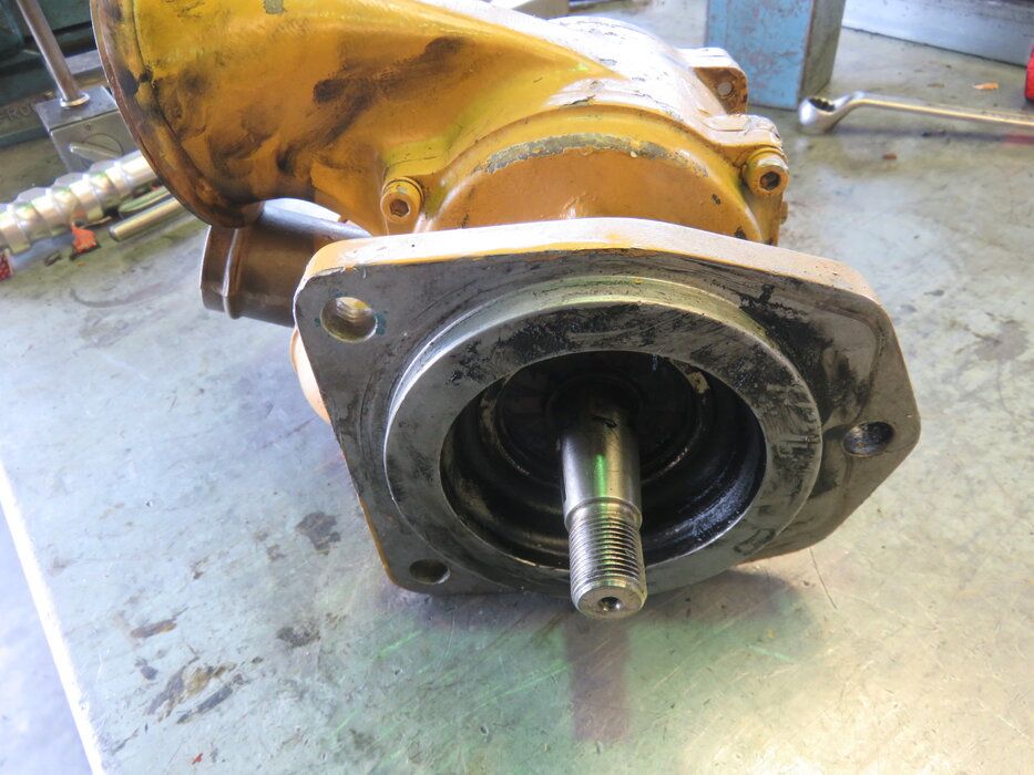 CATERPILLAR C12 (RAW WATERPUMP) Spare Part - POOL TRADING