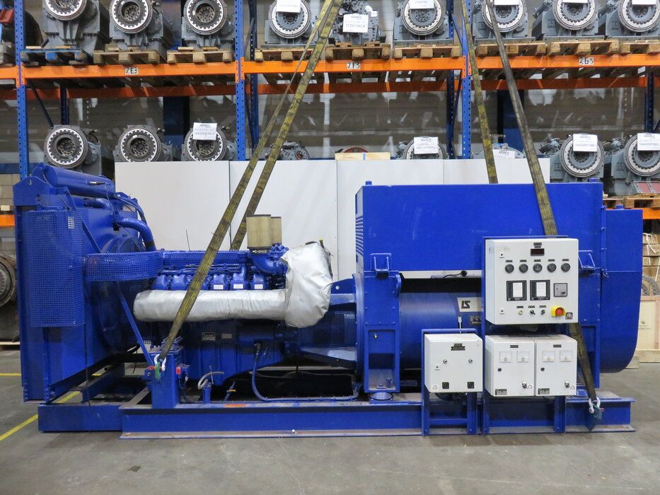 MAN D2842 LE 201 (GENERATOR SET- ACCORDANCE BV CLASS) 625KVA Generator ...