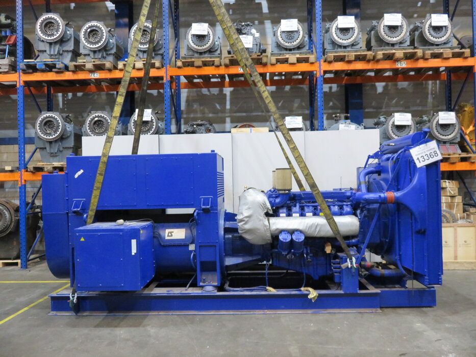 MAN D2842 LE 201 (GENERATOR SET- ACCORDANCE BV CLASS) 625KVA Generator ...