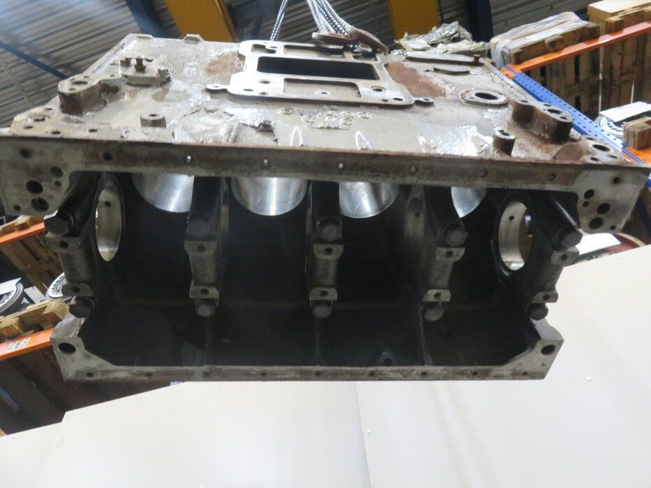 DETROIT DIESEL 4-71 (CYLINDER BLOCK/ 5194900 STD) - POOL TRADING