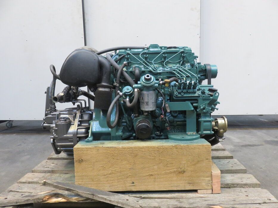 VOLVO PENTA D2-75F Diesel Engine - POOL TRADING