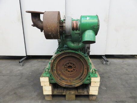 VOLVO PENTA TMD 100A Diesel Engine - POOL TRADING