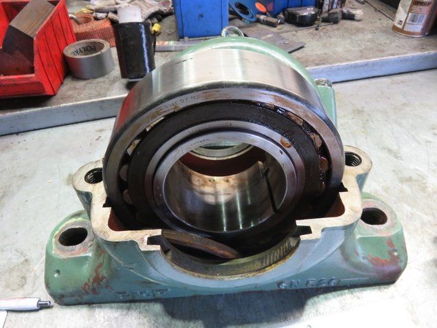 SKF SN526 BEARING BLOCK Spare Part - POOL TRADING