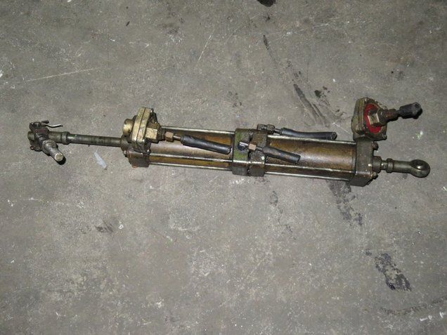 DEUTZ 545 (PNEUMATICAL START/STOP CYLINDER) Spare Part - POOL TRADING